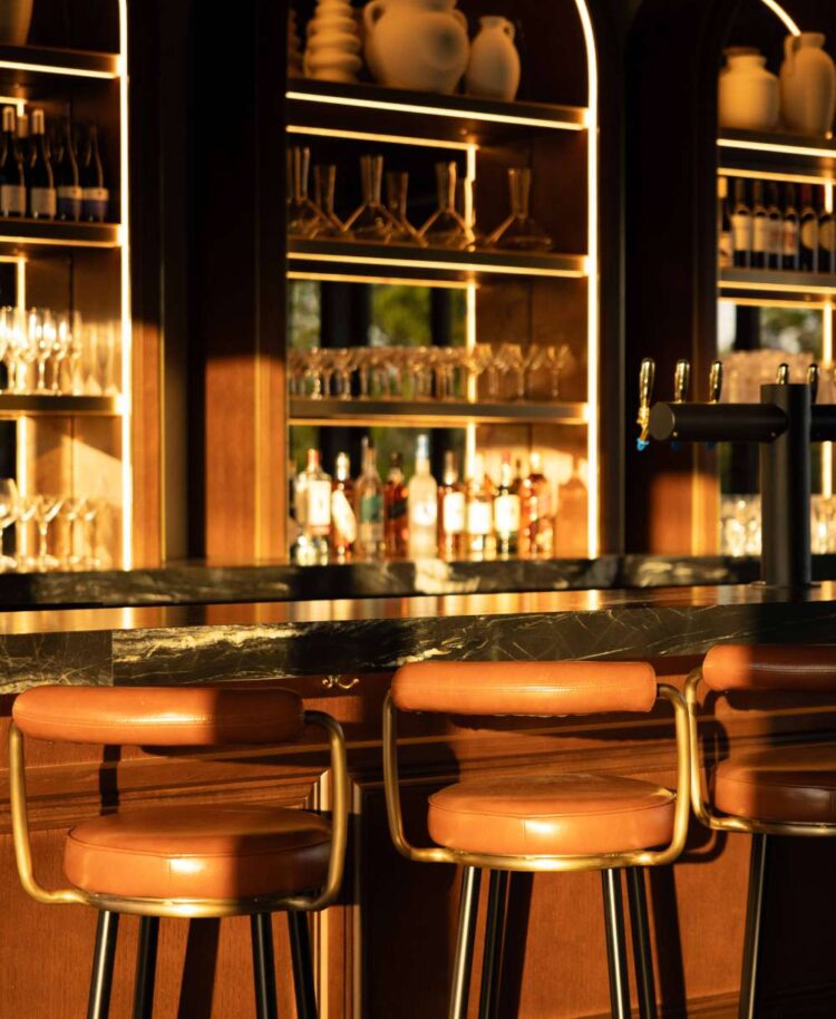 Overlea - Newmarket Rooftop Restaurant | The Postmark Hotel