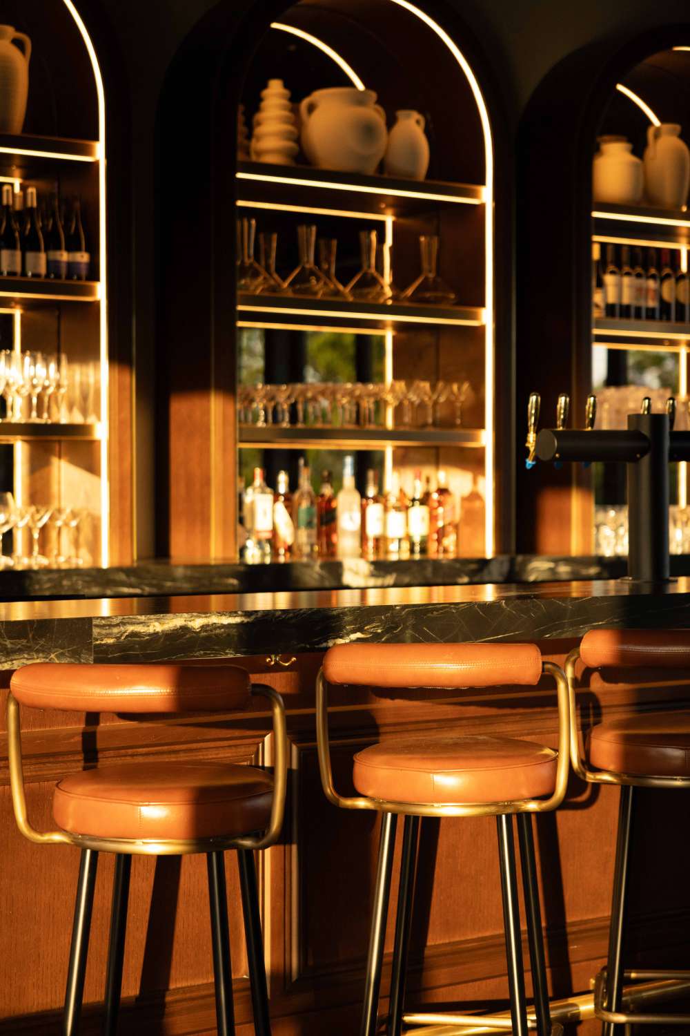 Overlea - Newmarket Rooftop Restaurant | The Postmark Hotel